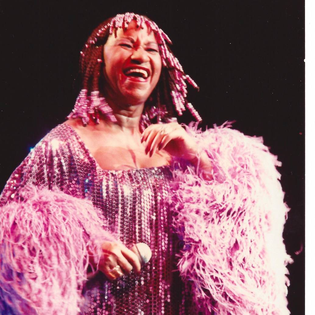 Mujer con obesidad mórbida fue rescatada en grúa desde el sexto piso de ...