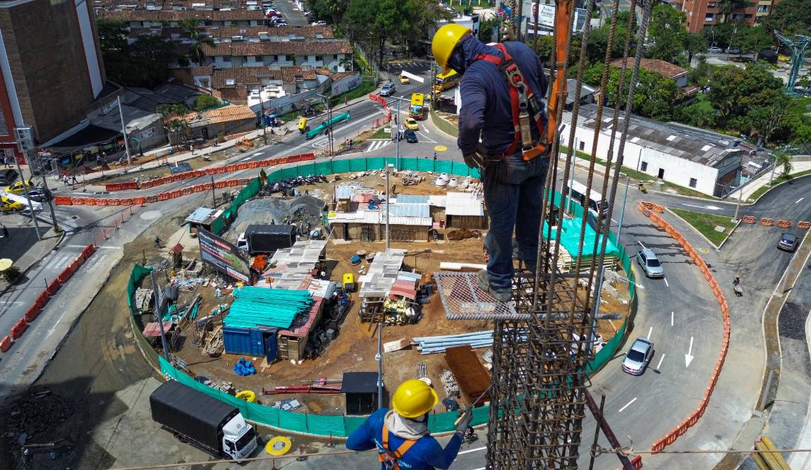 En imágenes | En Sabaneta habilitaron la nueva glorieta de la carrera 43A