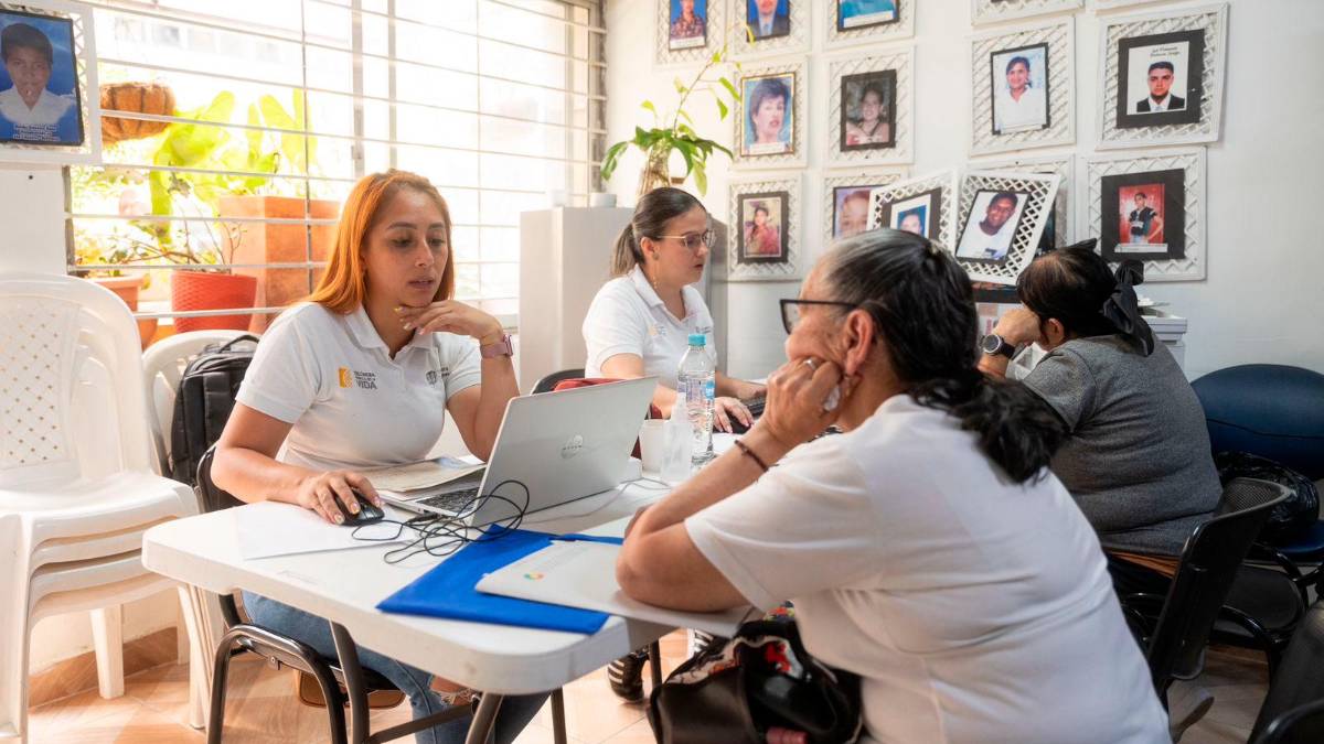 Entre 2023 y 2024 han amenazado a 48 lideresas en Medellín; la alcaldía tiene ruta con enfoque ...