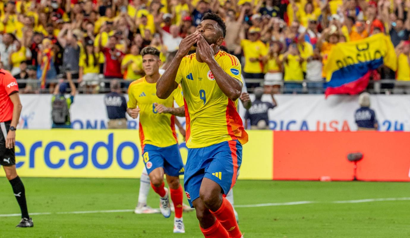 Colombia baila a Panamá y se mete entre los cuatro mejores de América