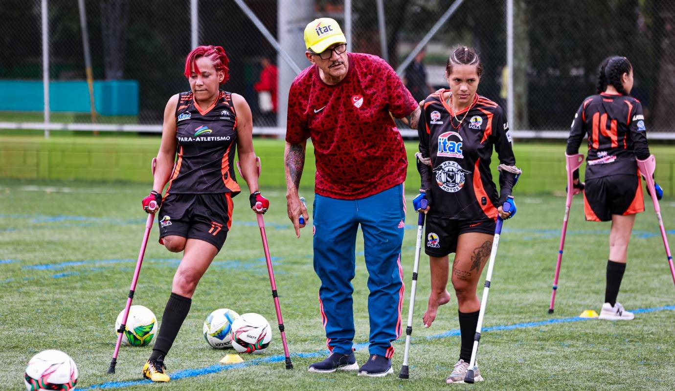 Selección Colombia fútbol adaptado entrena en Medellín para Mundial