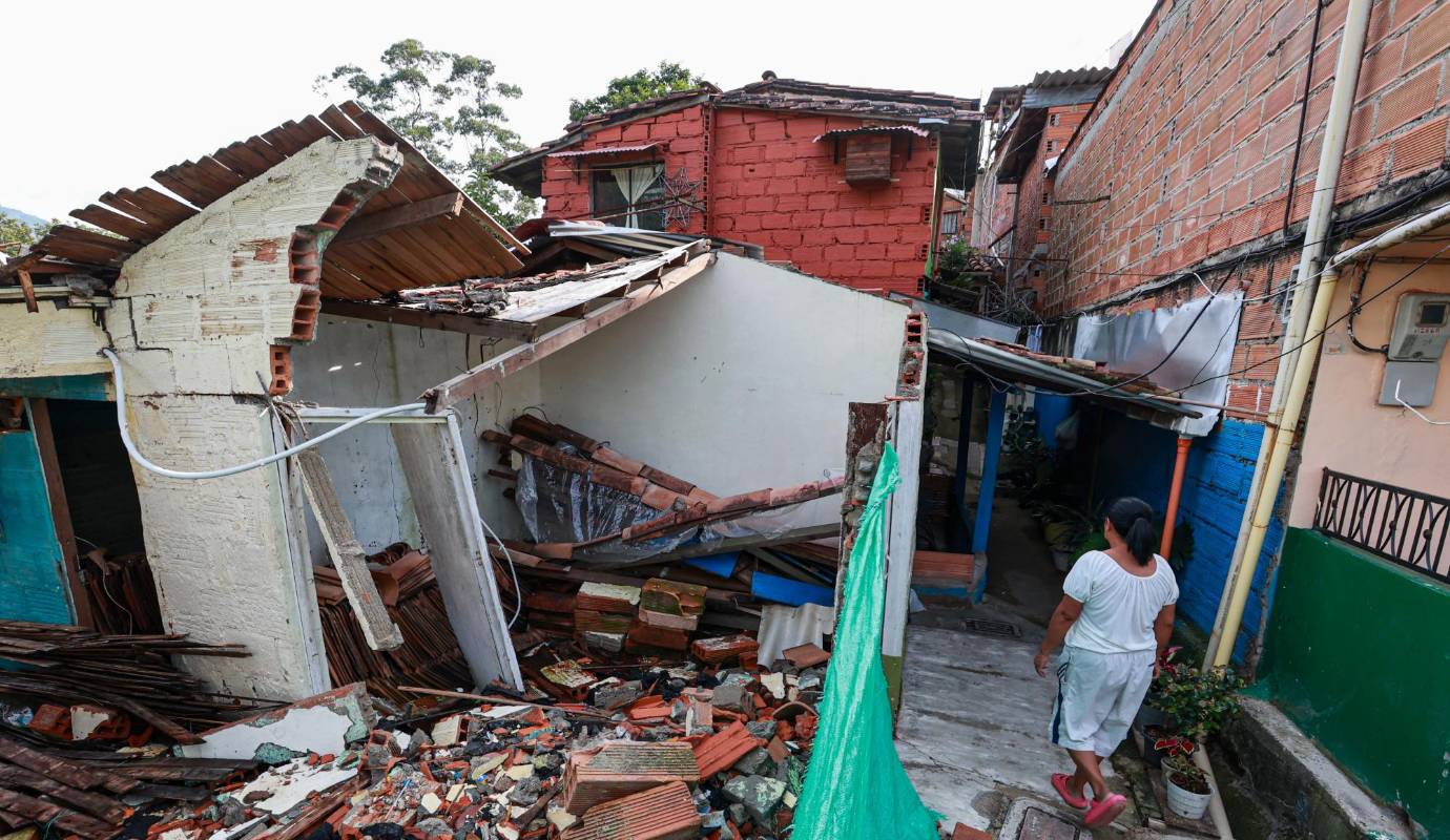 Riesgo de colapso en Amagá, 80 familias deben abandonar sus hogares