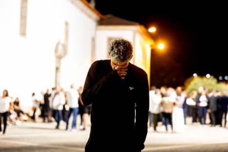 Reapareció de luto: Luis Díaz fue visto en Portugal visitando lugar ...