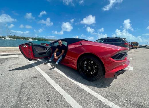 Así fue el agarrón entre Piter Albeiro y una mujer que cuestionó el ...