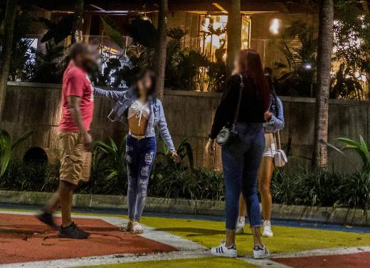 Al menos 1.000 trabajadoras sexuales excluidas del Parque Lleras se trasladarían al Parque de El ...
