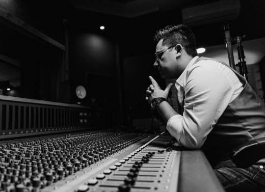 Yohan Usuga, el gurú detrás de los éxitos de la música popular