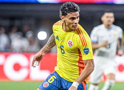 En Amalfi, Antioquia, realizaron un concurso con el baile de Richard ...