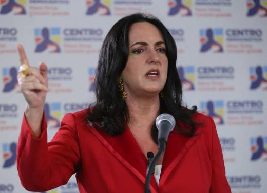 María Fernanda Cabal denunció a Petro por traición, espionaje y prevaricato