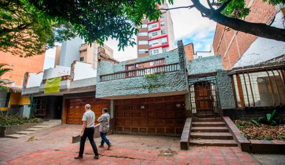 En imágenes | Mural del maestro Ramón Vásquez se salvó de ser derribado ...