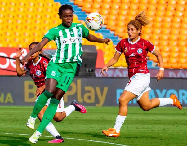 Nacional femenino goleó a Real Santander en el Atanasio con póquer de ...