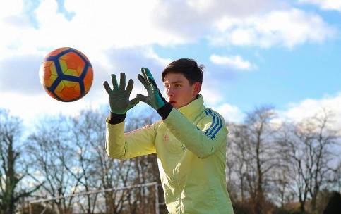 Alexei Rojas Fedorushchenko, el arquero colombiano que entrenó con el ...