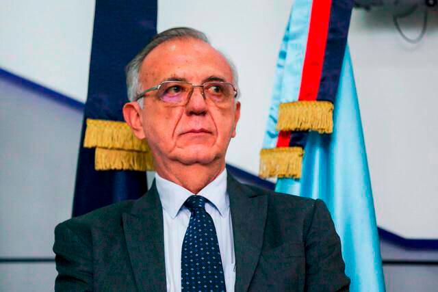 “Es inaceptable”: jalón de orejas del ministro de Defensa a tropa ...