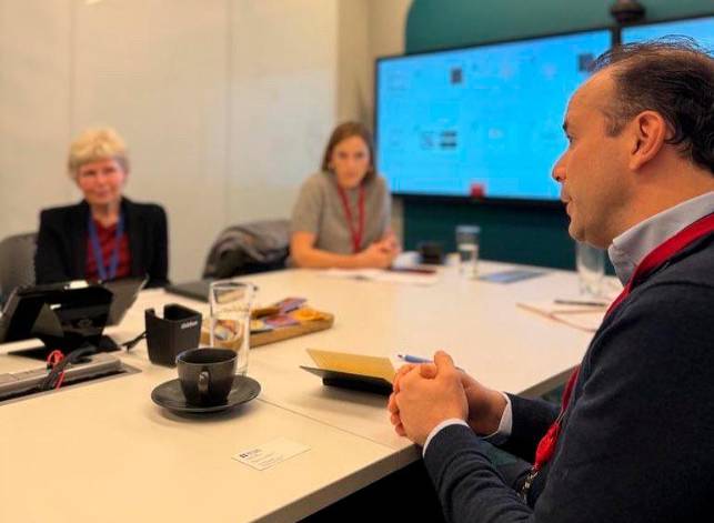 ¿Para qué viajó el alcalde electo de Cali hasta Londres?