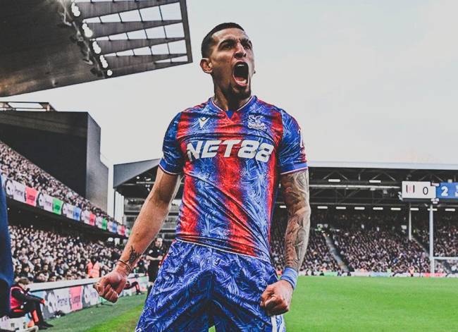 Video | Daniel Muñoz se despachó con un golazo en triunfo de Crystal Palace en la Premier League