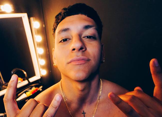 La Cruz: el primer reguetonero gay que le canta a los hombres