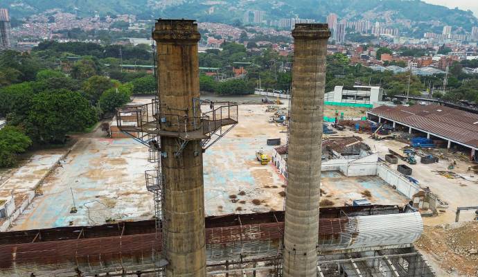 Envigado protege legado, conserva dos chimeneas de Peldar