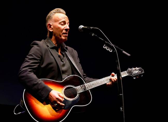 Bruce Springsteen canta contra Trump, ICE y la violencia en su nuevo ...