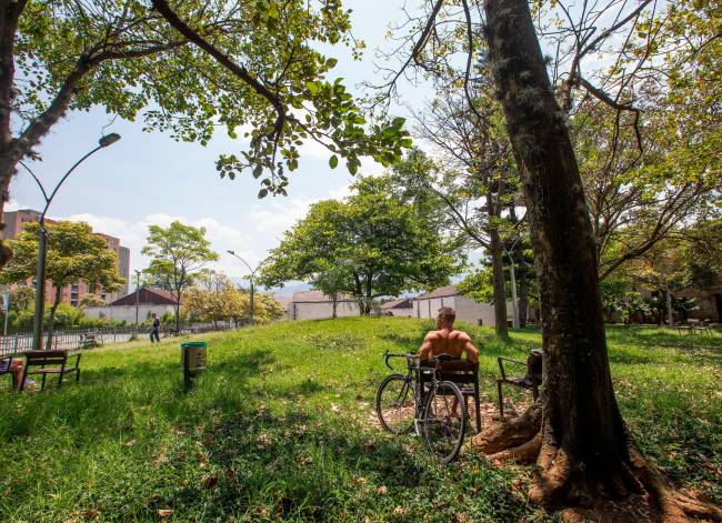 Pulso por estación del metro de la 80 que arrasaría un barrio