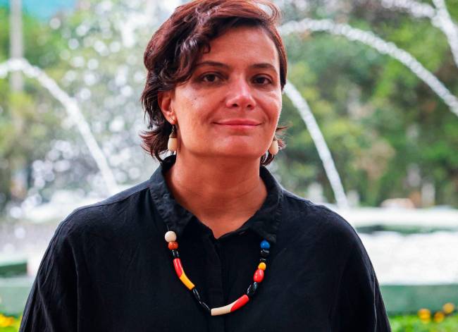 “De alguna forma todos somos huérfanos”: Melba Escobar en Medellín