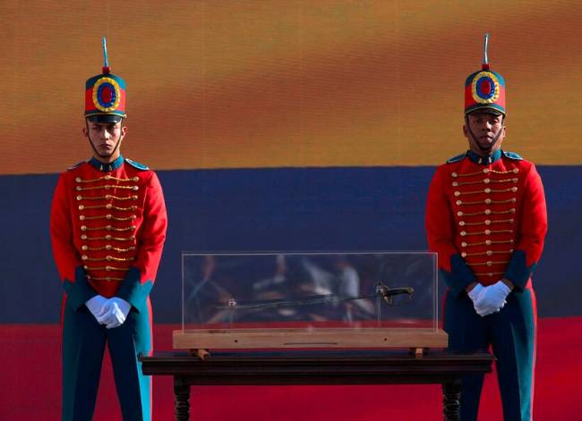 MinCultura conmemorará 50 años de la “recuperación”, y no del robo, de la espada de Bolívar a ...