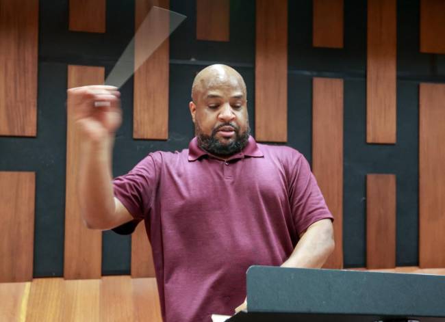 “No es solo una presentación, es un compartir cultural”: Jeremy Winston ...