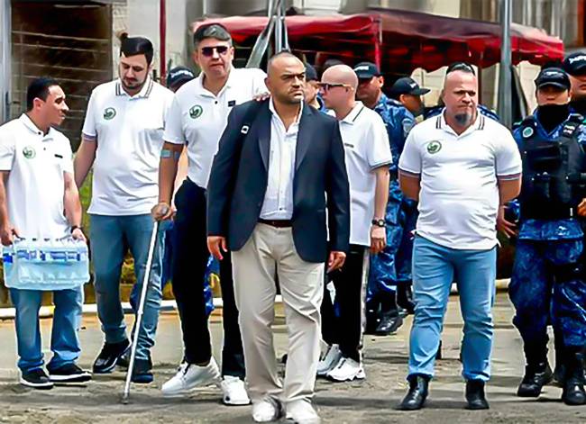 La reveladora foto de Miguel Quintero y su “combo”