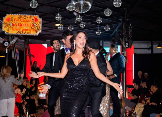 Nicole Santamaría: La reina de las pasarelas en Klass 95