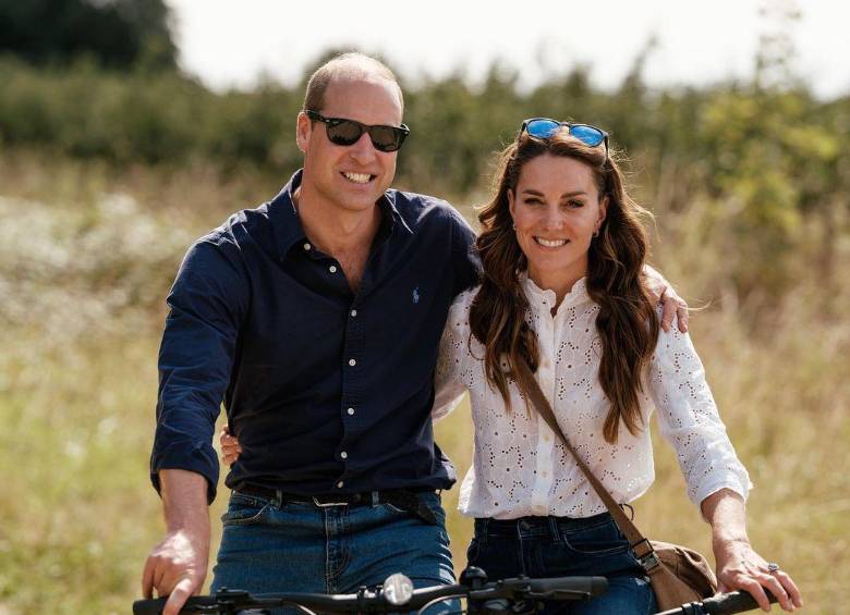 Kate Middleton reapareció en público con el príncipe William, “feliz y saludable”