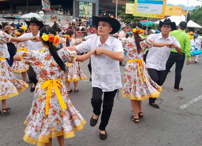 En el Llano se vive la fiesta del zapateo: este puente es el Torneo ...