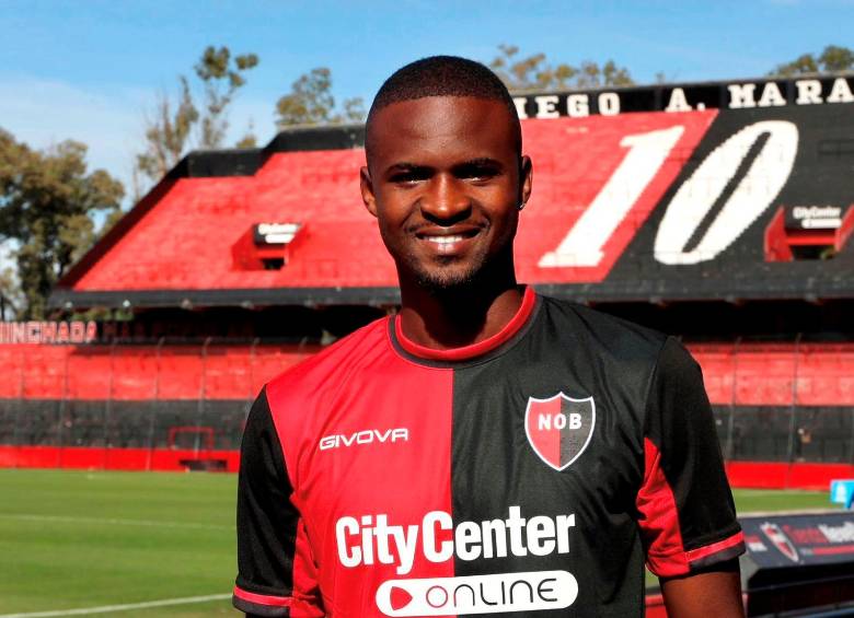 Envigado confirmó la transferencia del central Carlos Ordóñez al fútbol ...