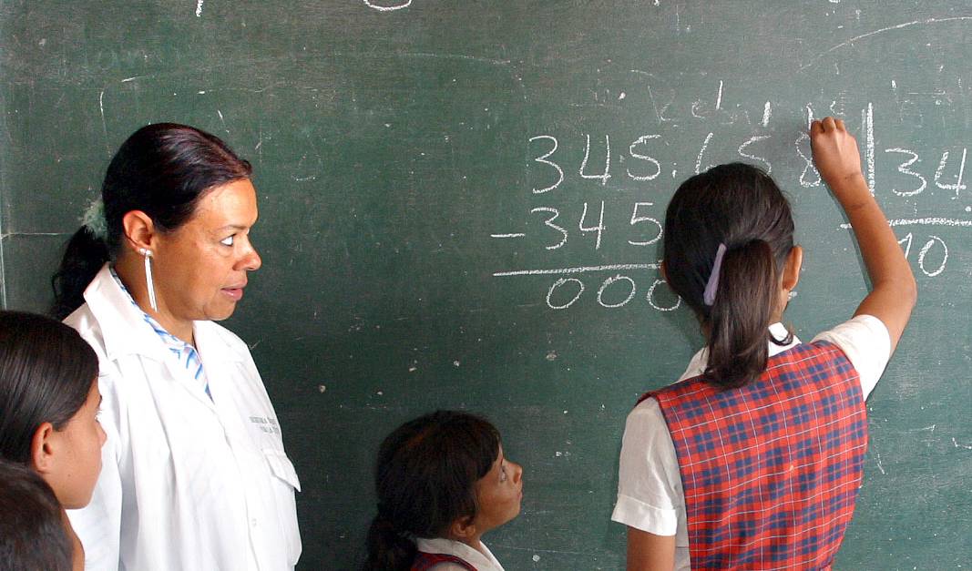 La brecha educativa sigue presente en el mundo