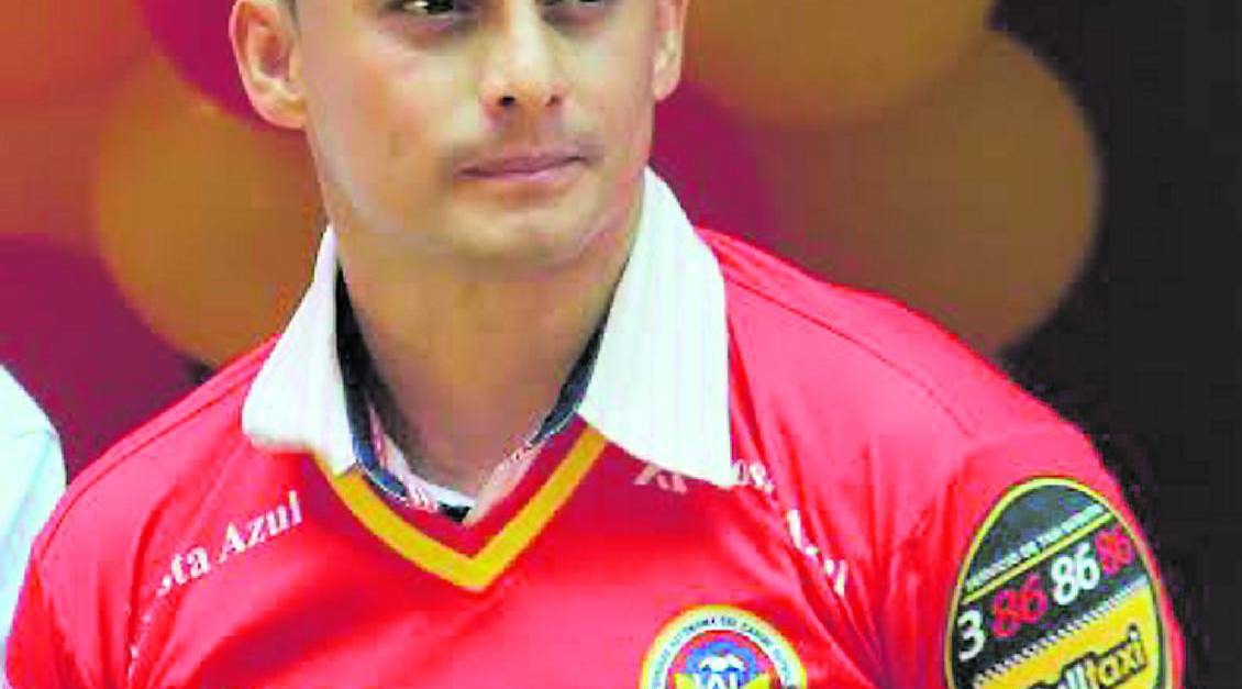 Giovanni, antes ídolo rojo, podría ser hoy el verdugo