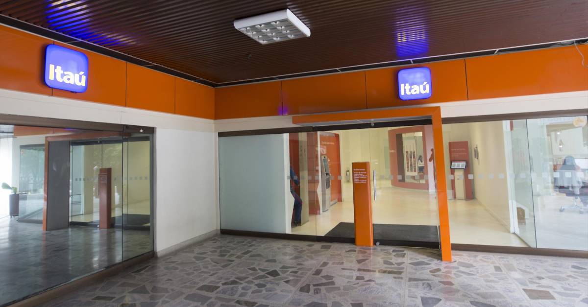 Puntos de Helm Bank comenzaron a operar bajo nueva marca