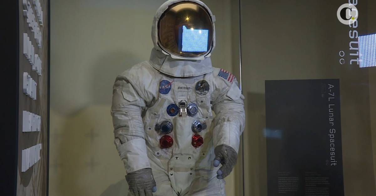 Traje de Neil Armstrong fue renovado