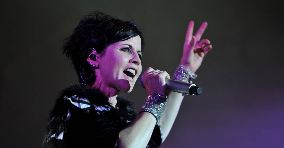 Revelan la causa de muerte de la cantante de The Cranberries