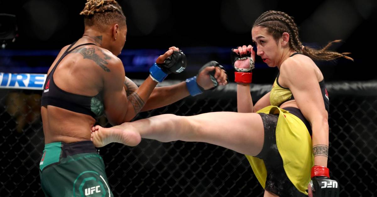 Contundente primer triunfo de antioqueña Sabina Mazo en la UFC