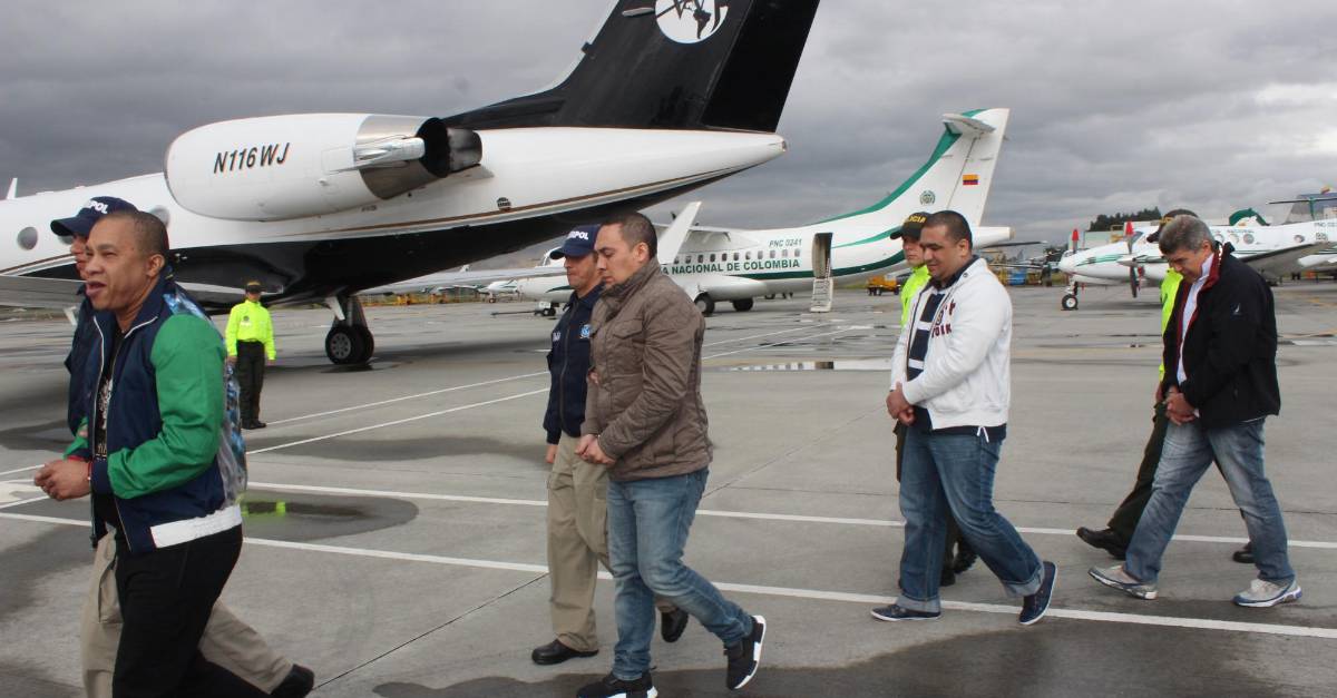 Interpol extraditó a siete colombianos