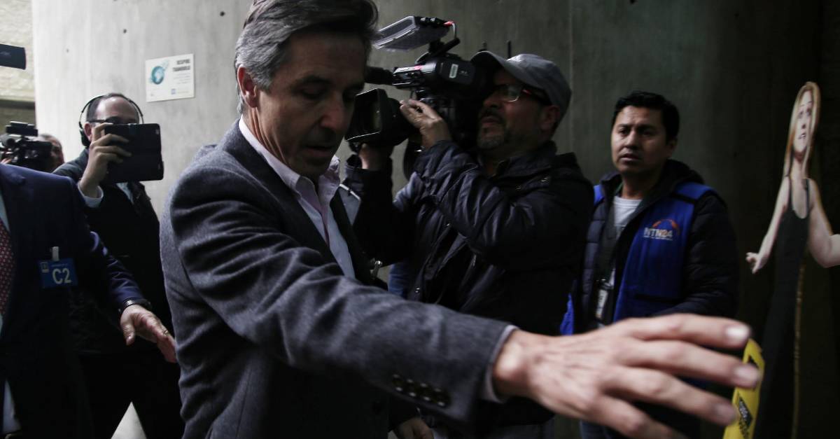 Procuraduría abre investigación a Roberto Prieto