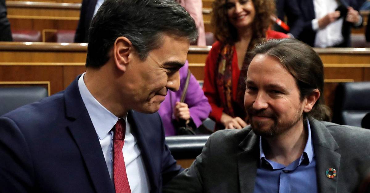 Al tercer intento, Sánchez logra mantenerse en el poder