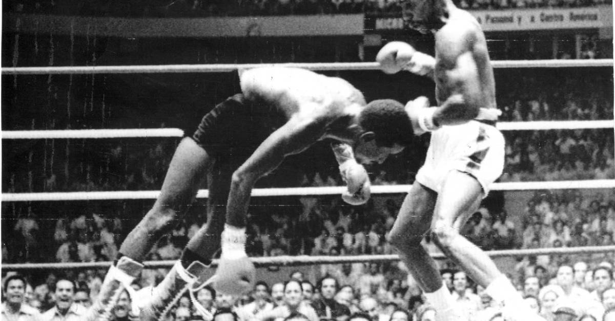 El día que Pambelé se convirtió en el primer campeón mundial