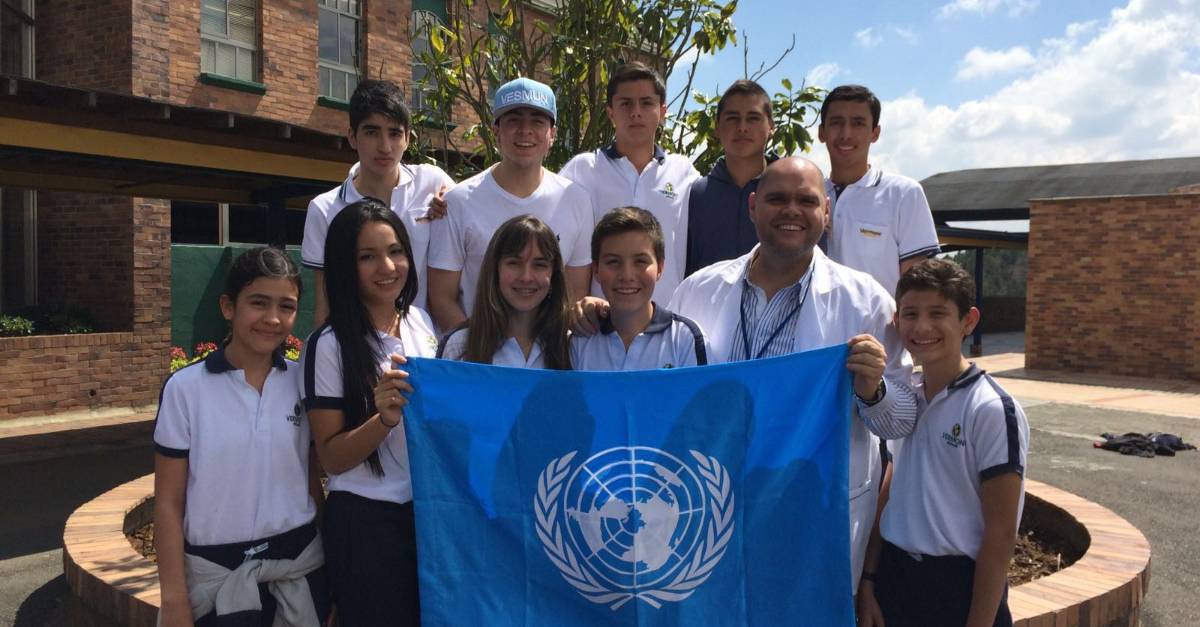 Diez estudiantes colombianos representarán al país en la ONU