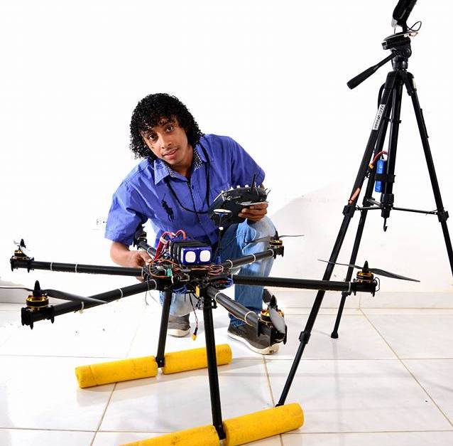 Robot aéreo antiminas fue premiado como el gran invento