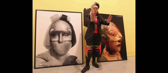 ORLAN expone su cuerpo y su arte