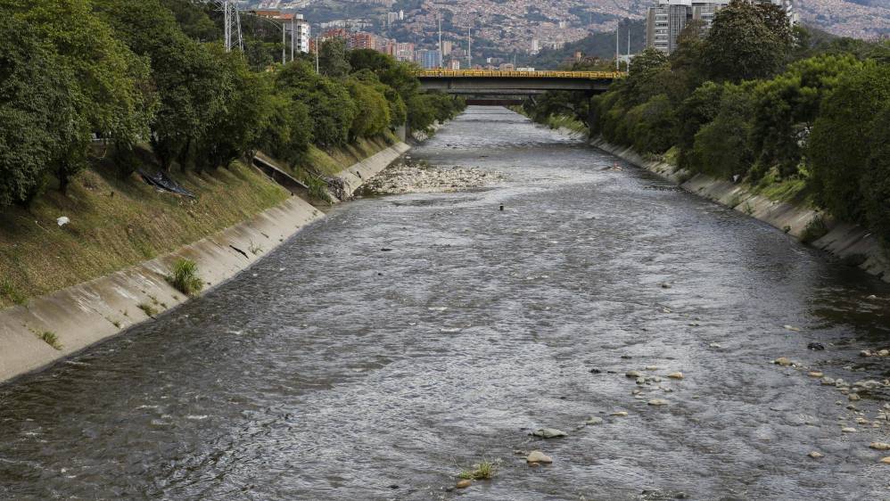 El río Medellín, ¿más limpio por la cuarentena?